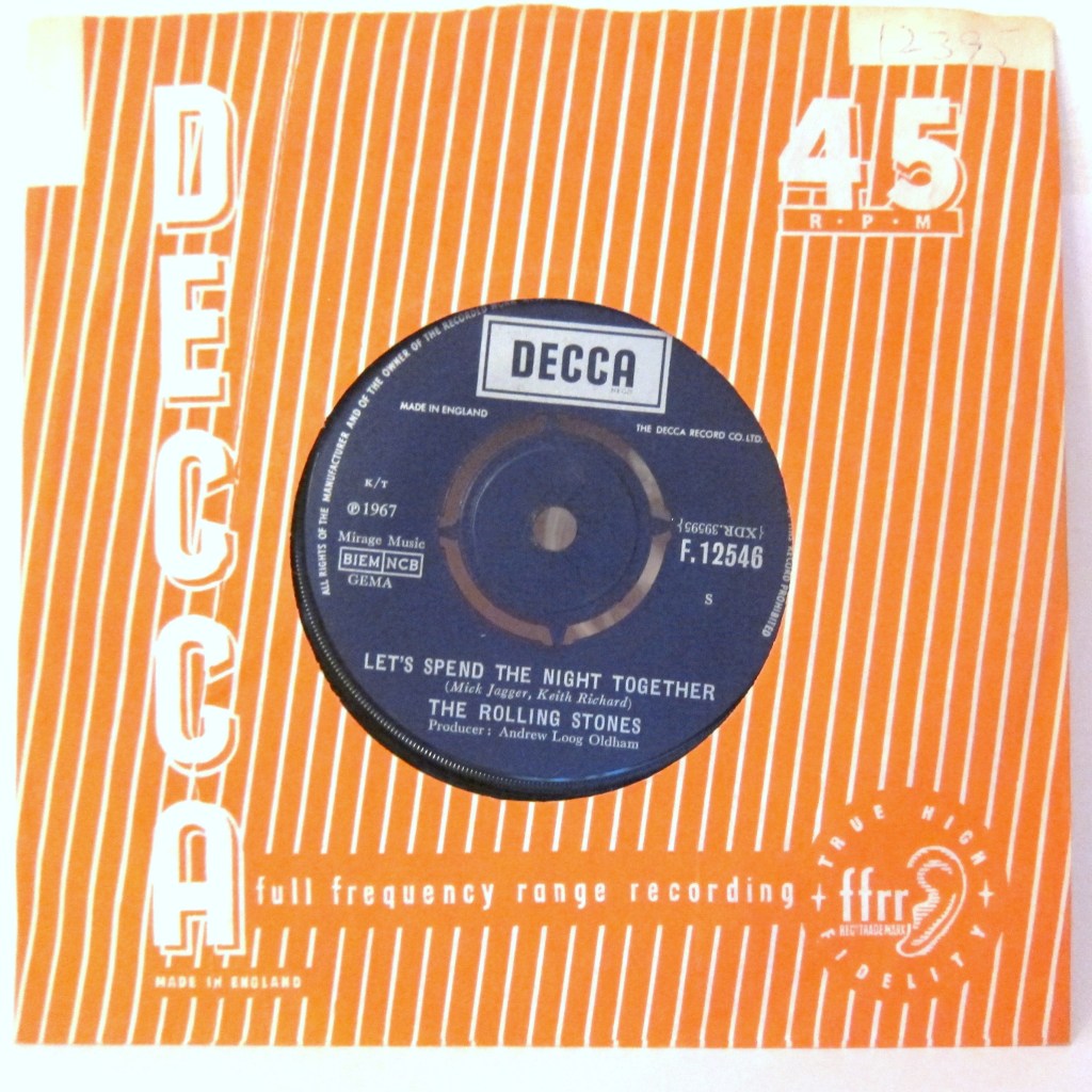 Supersize Me: Morgan Howell’s 45 rpm Exhibition at Snap Galleries ...