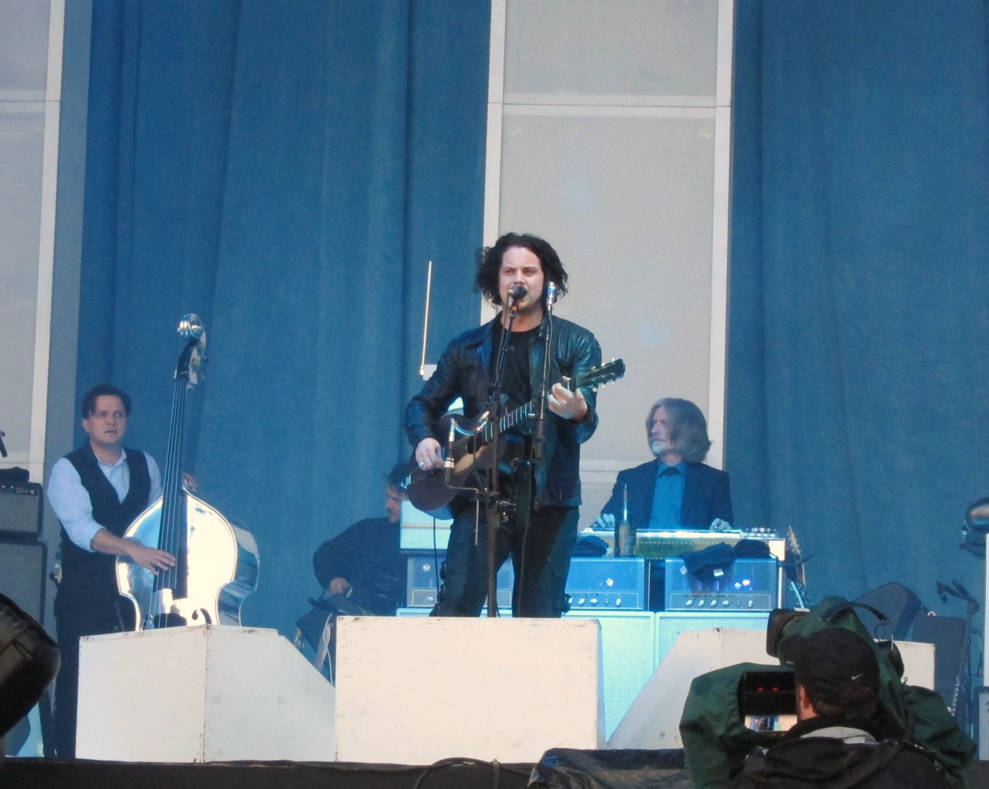 Jack White – Live at Glastonbury: Saturday – Pyramid Stage – Exclusive ...