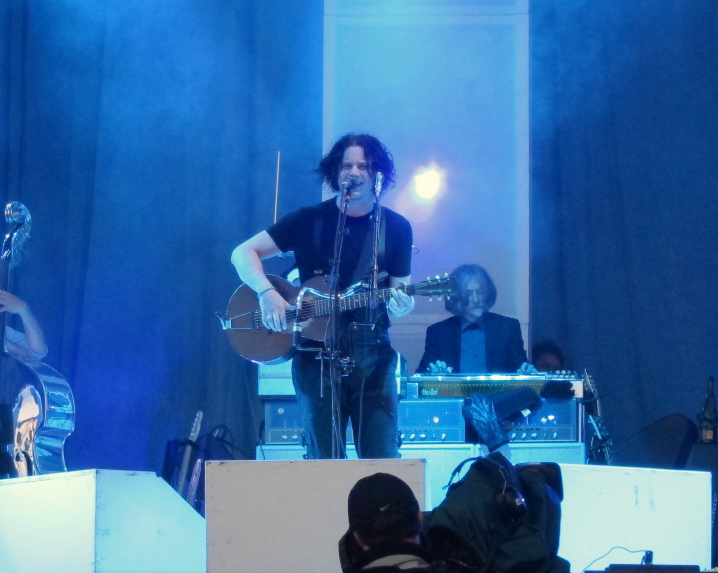 Jack White – Live at Glastonbury: Saturday – Pyramid Stage – Exclusive ...